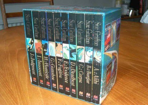 Sue Grafton Boxset: Sue Grafton: 9780330418065: Amazon.com: Books