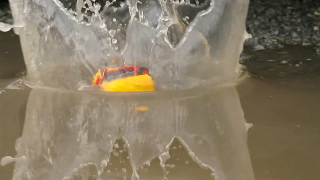 Watch Fluke 87V MAX True rms Digital Multimeter on Amazon Live