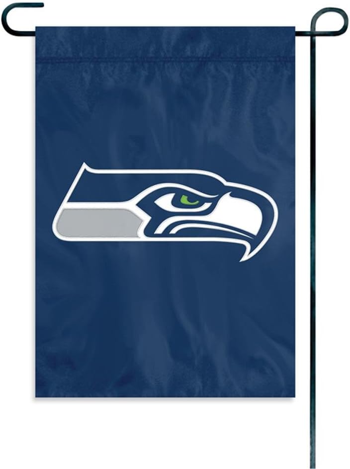 Amazon.com : Seattle Seahawks NFL Mini Garden or Window Flag (15x10.5 ...