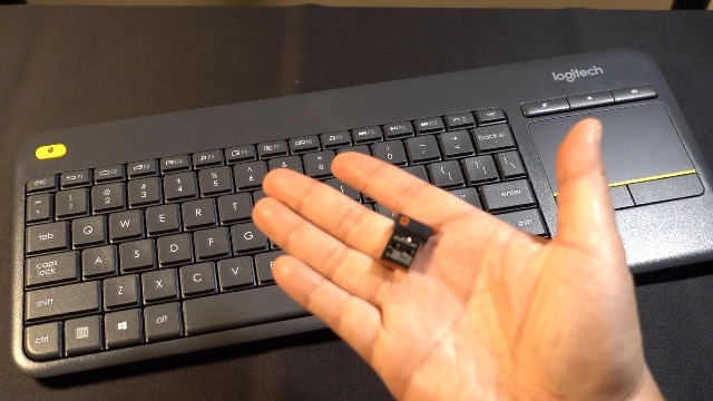 Watch Logitech K400 where to place the USB receiver on Amazon Live