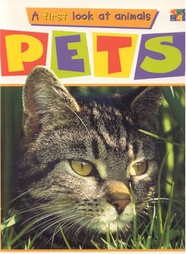 Pets (First Look at Animals) : Amazon.in: Books