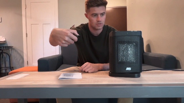Watch JRD Great Desk heater with great output on Amazon Live