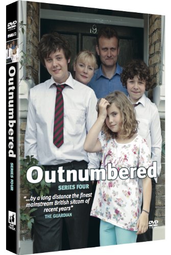 Outnumbered Series Four [DVD]: Amazon.de: Claire Skinner, Hugh Dennis ...