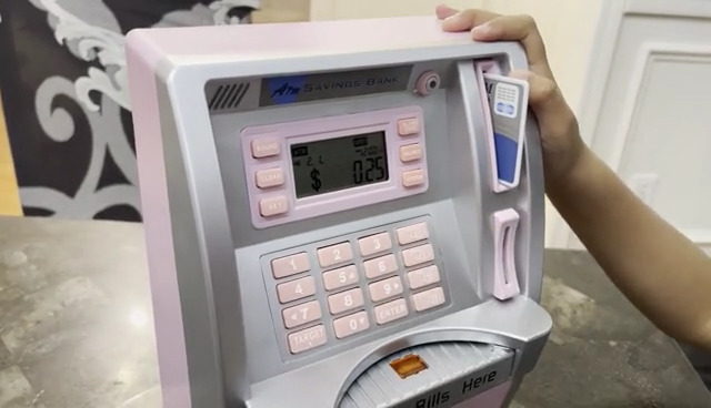 Watch How to operate the BKstar ATM saving piggy bank machine on Amazon ...