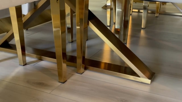 Watch What I love about this dining table!! on Amazon Live