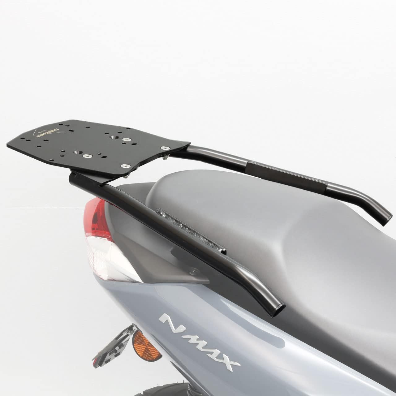 Amazon | エンデュランス バイク アルミ BOXベース グラブバー セット ブラック キャリア NMAX SEG6J NMAX155 SG66J XJLBAL841A1 | グラブバー ...