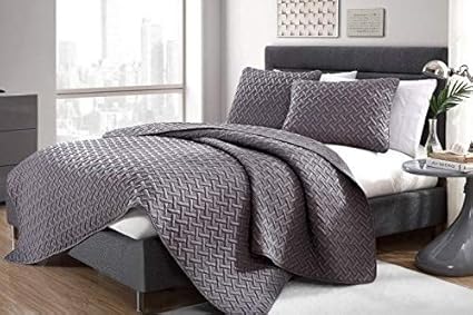 Amazon.com: VCNY Home Nina Collection Quilt Set-Ultra-Soft Reversible ...
