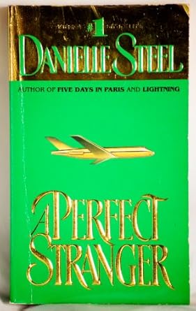 A Perfect Stranger: steel, danielle: Amazon.com: Books