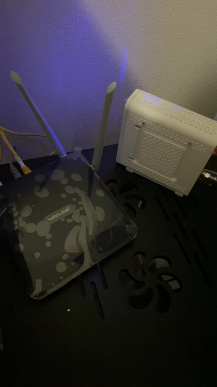Watch Works perfectly with my wav-link router on Amazon Live