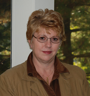 Amazon.com: Valerie J. Wood: books, biography, latest update