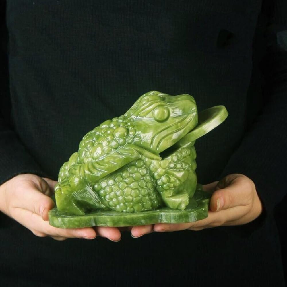 Amazon.com: YTDJJWLS Feng Shui Decor Natural Jade Carved 3 Legged Toad ...