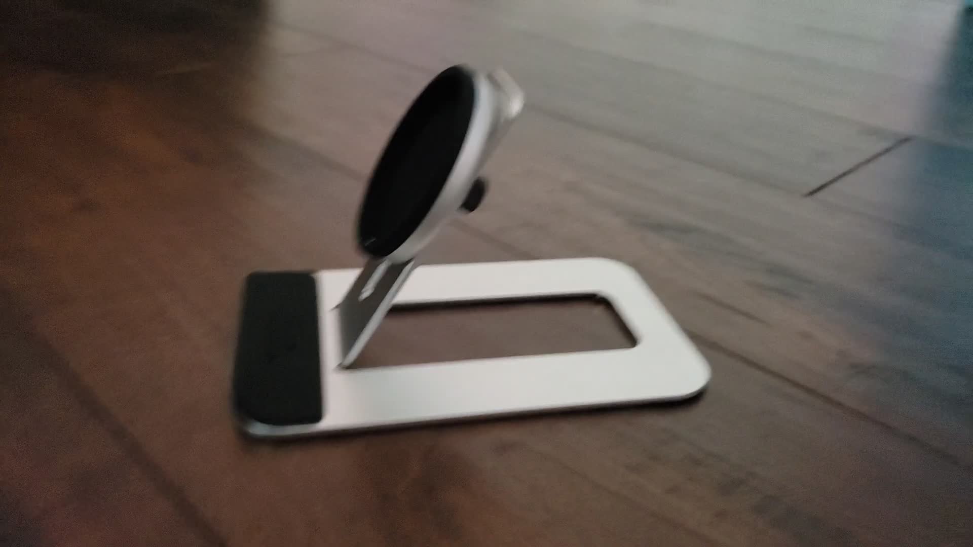 Watch Magsafe Stand on Amazon Live