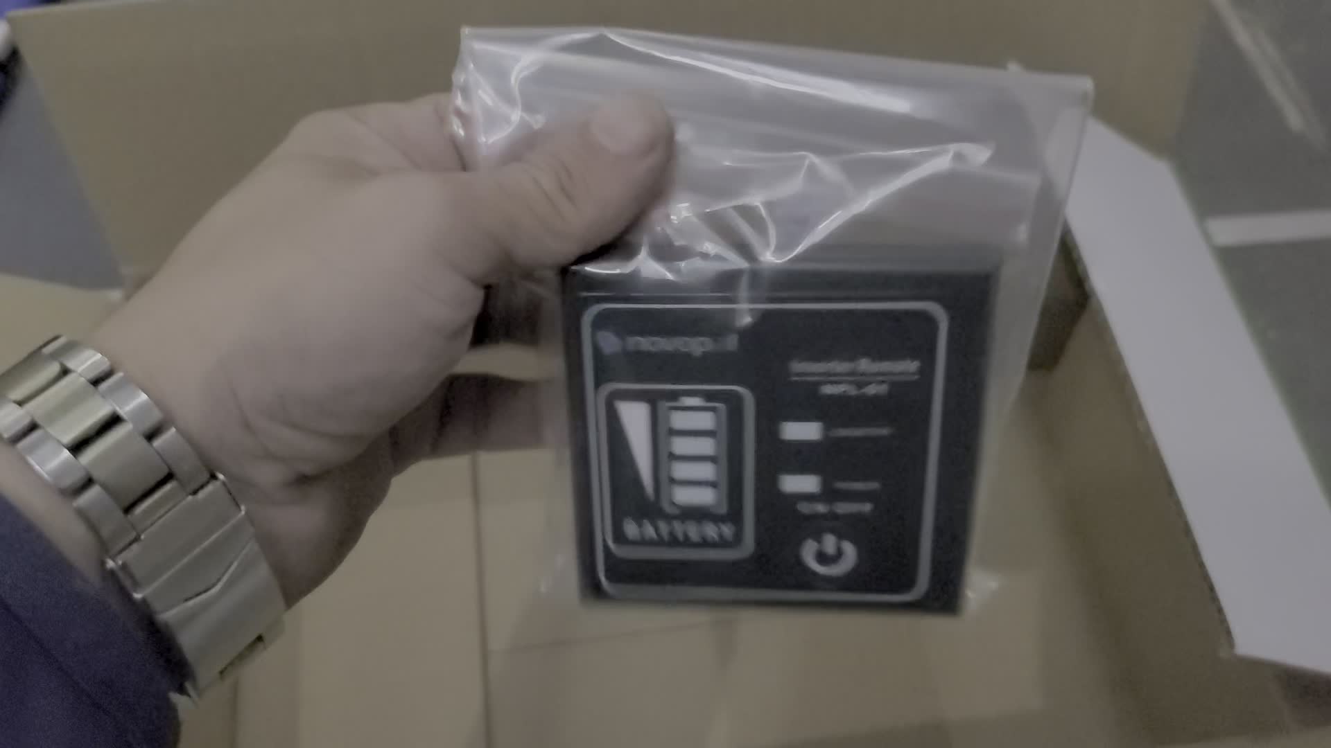 Watch novopal Power Inverter Pure Sine Wave-1500 Watt 12V DC to 110V ...