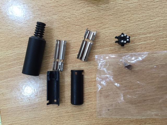 Amazon.com: 6 Pin Mini DIN Plug : Electronics