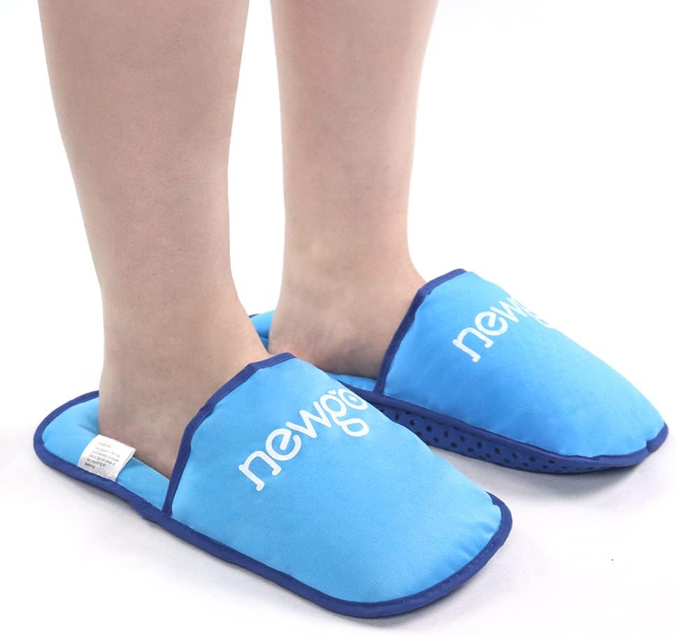 Amazon.com: LEONNS Gel Ice Pack Slippers - Provides Hot and Cold ...