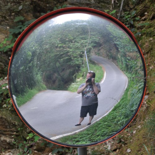 Amazon.com: Lo Specchio Circolare : Transmontane: Digital Music