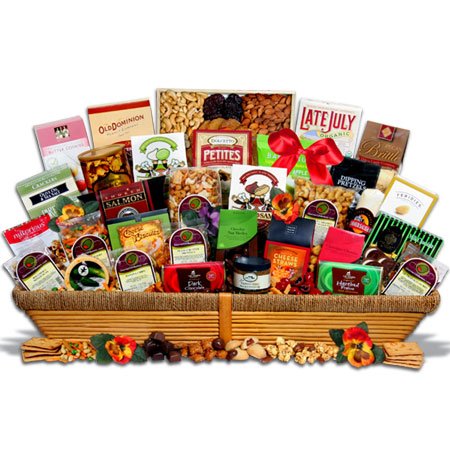 Amazon.com : "Signature Series" Executive Suite™ Snack Gift Basket ...