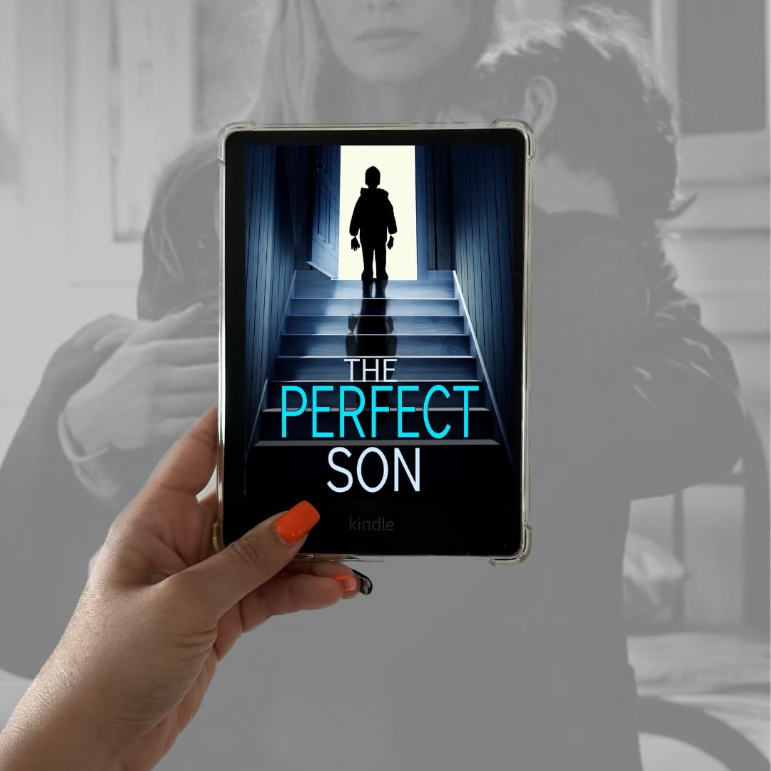 The Perfect Son: A gripping psychological thriller with a breathtaking twist : McFadden, Freida ...
