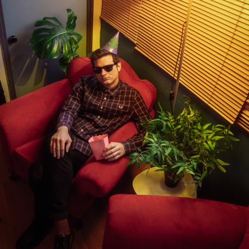 Écouter To Party par Tony Bluebird sur Amazon Music Unlimited