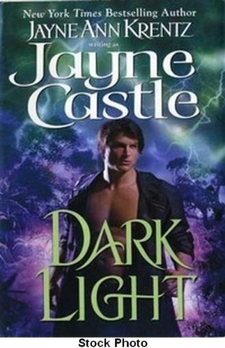 Dark Light: Jayne Castle (Jayne Ann Krentz), Jayne: 9780739498651 ...
