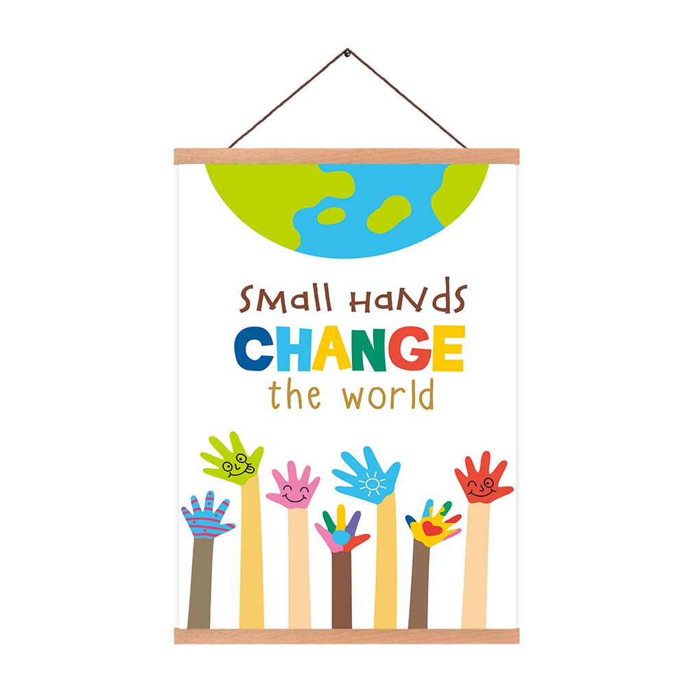 Smallest Hands In The World