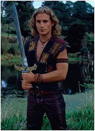 Young Hercules Dean O'Gorman as Iolaus 8 x 10 Inch Photo at Amazon's ...