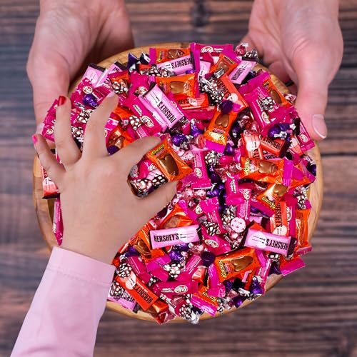 Snapklik.com : VALENTINES DAY CANDY MIX, 5 Lb Box Individually Wrapped ...