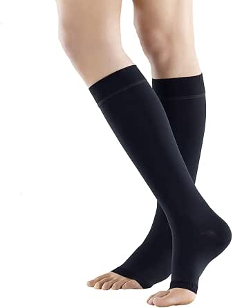 Amazon.com: Bauerfeind VenoTrain Micro Knee High (AD) 18-21 mmHg ...