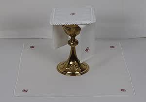 Amazon.com: Church Atelier Catholic Altar Linens Set with Cross Design ...