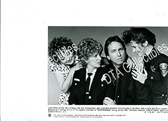 MOVIE PHOTO: HOOPERMAN 7x9 PROMO STILL-JOHN RITTER-SYDNEY WALSH-ALIX ...