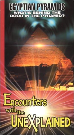 Amazon.com: Egyptian Pyramids : What's Behind the Door in the Pyramid ...