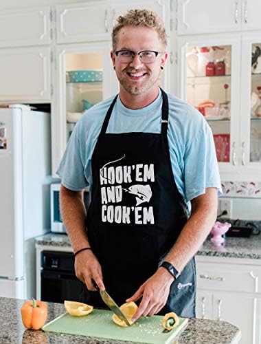 Amazon.com: ApronMen, Hook 'Em Cook 'Em Funny Fishing Redneck Apron ...