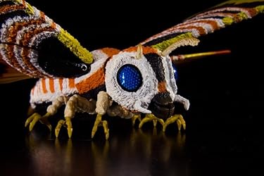 Amazon.com: TAMASHII NATIONS Bandai S.H. MonsterArts Mothra Action ...