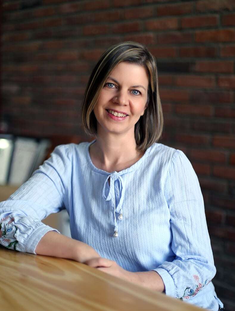 Amazon.com: Carey Jane Clark: books, biography, latest update