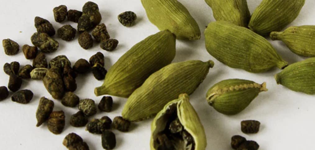 SpiceMaster Premium Cardamomo entero (150 g5.3 oz) en un paquete ...