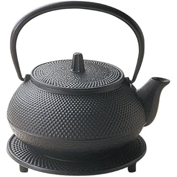 Amazon.co.jp : 岩鋳 Iwachu 鉄瓶兼用急須 5型新アラレ 黒焼付 0.65L ホーロー無し 直火可 南部鉄器 12802 : ホーム＆キッチン