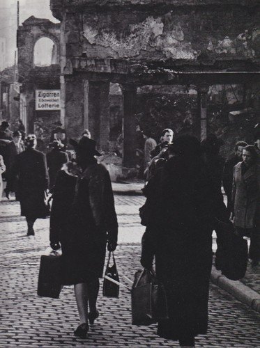 The Aftermath: Europe (World War II): Douglas Botting: 9780809434138 ...