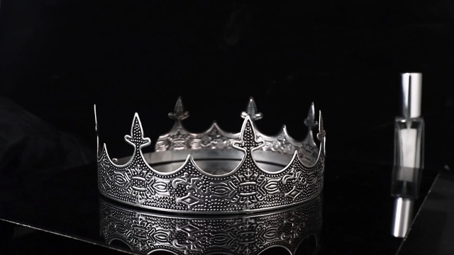 Watch best crown for men on Amazon Live