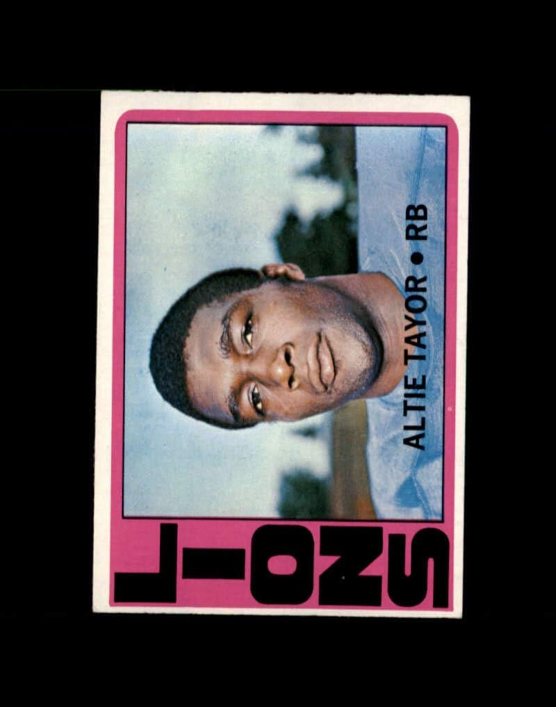 Amazon.com: 1972 Topps Football #199 Altie Taylor UER STARX 5 EX ...