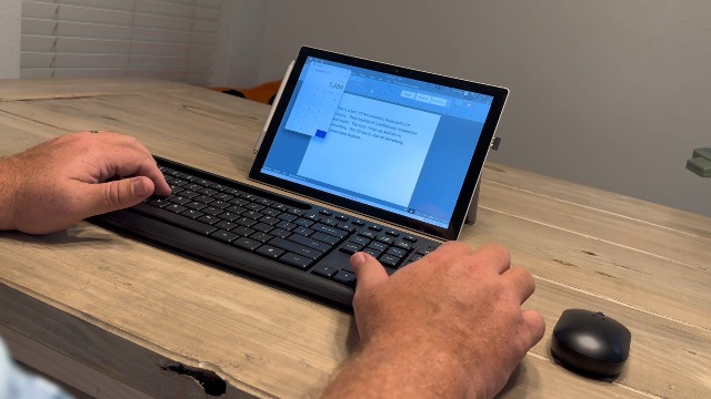 Watch Unboxing and review of this versatile keyboard and mouse set on ...