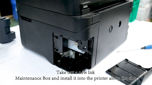 Watch How to install T04D1 ink Maintenance Box on Amazon Live