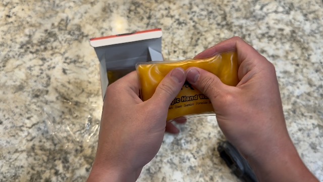 Watch Magic Hand Warmers, Reusable Snap Heat Packs Demo on Amazon Live
