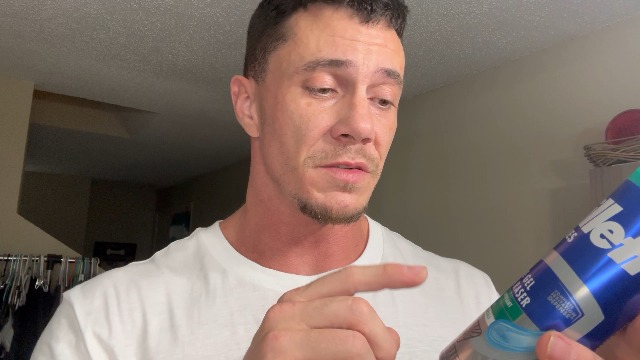 Watch Gillette Series 3X Sensitive Shave Gel 7oz - Review on Amazon Live