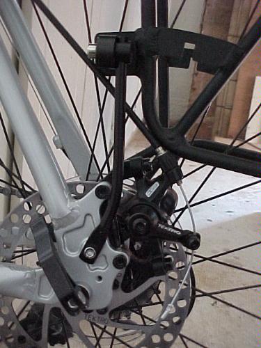 Amazon.com : Axiom Journey Disc Brake Compatible Rear Rack : Bike Racks ...