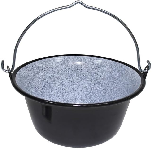 Amazon.com: Hungarian Bogracs Pot Various Sizes (14 Liters) : Sports ...