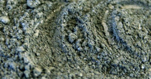 Amazon.com : Zink Color Bare Mineral Pigment Eye Shadow Smoking Olive ...