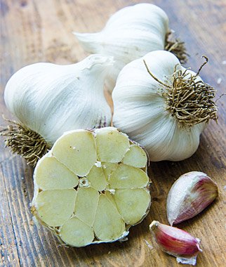 Amazon.com : Garlic , Spanish Roja 1/2 lb. : Garlic Spices And Herbs ...