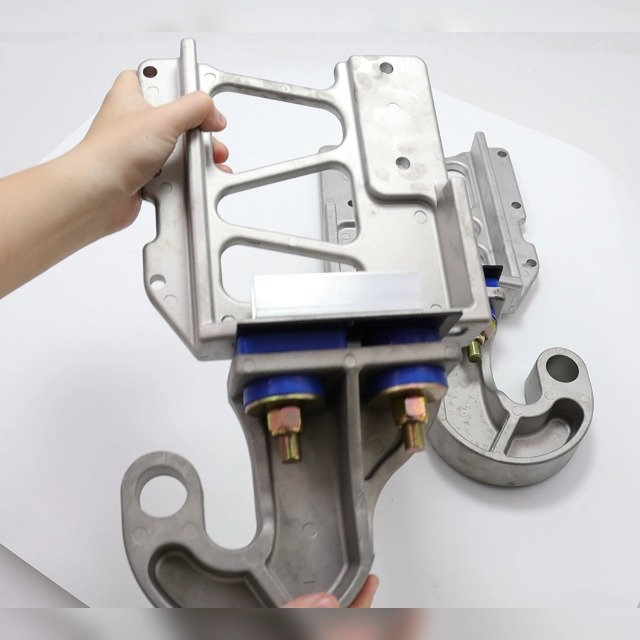 Watch Hood Hinge Upper Pivot Bracket Kit for Peterbilt 379 378 on Amazon Live