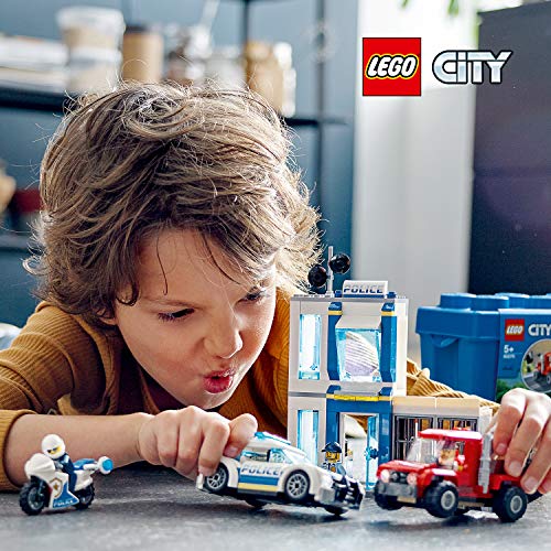 LEGO City 60270 Police Brick Box 301 pieces - BricksBuyer.com