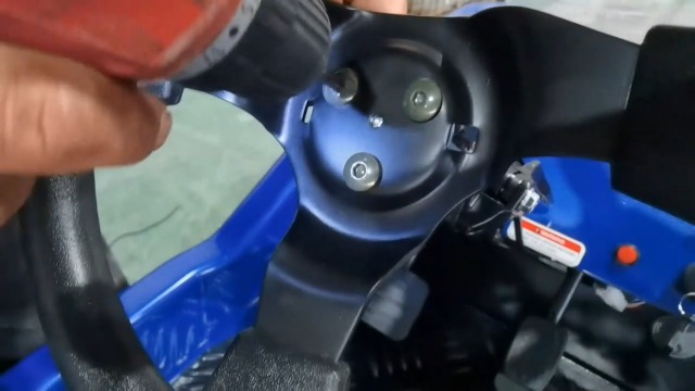 Watch X-PRO Ranger 125 125cc Go Kart Assembly Video on Amazon Live
